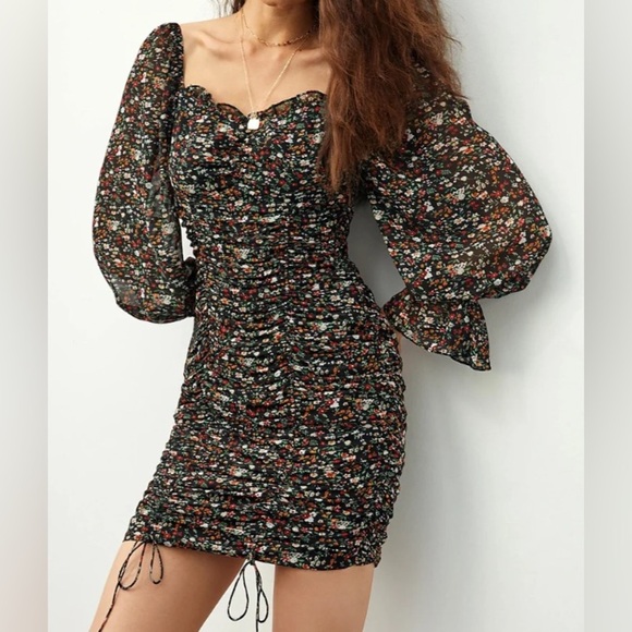 J.ING | Dresses | Jing Black Floral Ruched Mini Dress | Poshmark